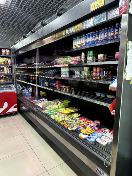 Холодильники,морозильники, стеллажи и полки для продуктового магазин