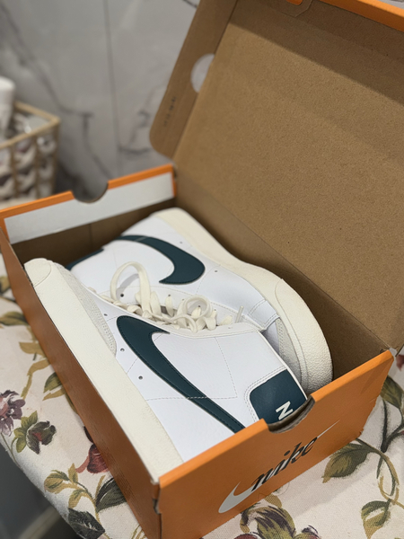 Оригинальные кроссовка Nike