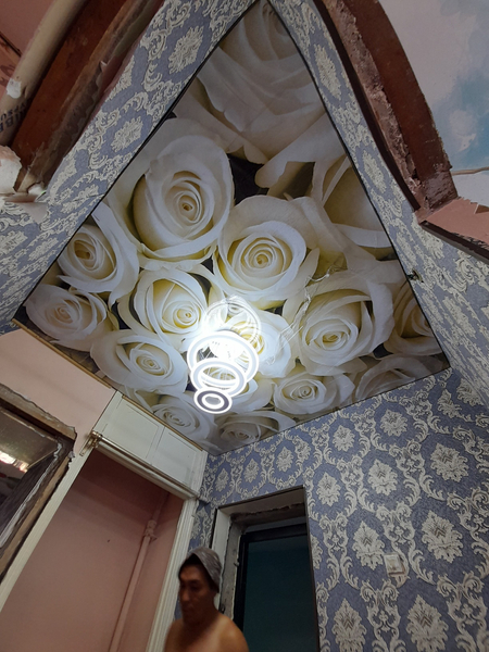 Натяжные потолок