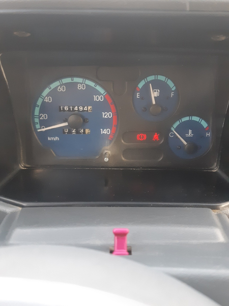Chevrolet damas sotiladi.