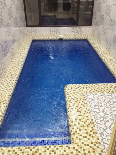 Бассейн, сауны, турецкий хаммом, фонтан, водопад.