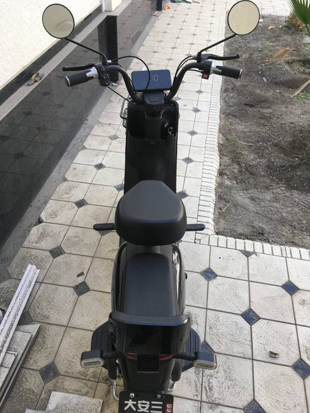 elektr skuter sotiladi!