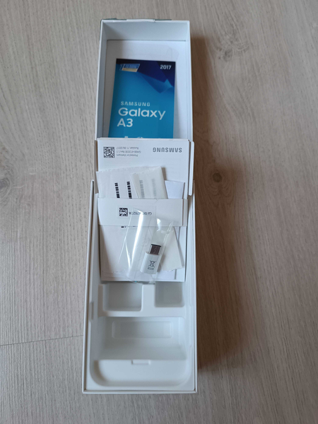 Galaxy A3(2017) [10 из 10]