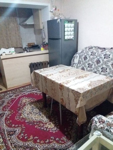 Продажа  2 комнатная м Горького.