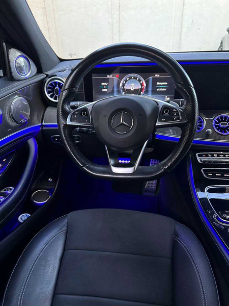 Продается Mercedes Benz E 213