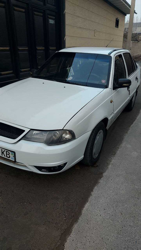 Mashina sotiladi srochno