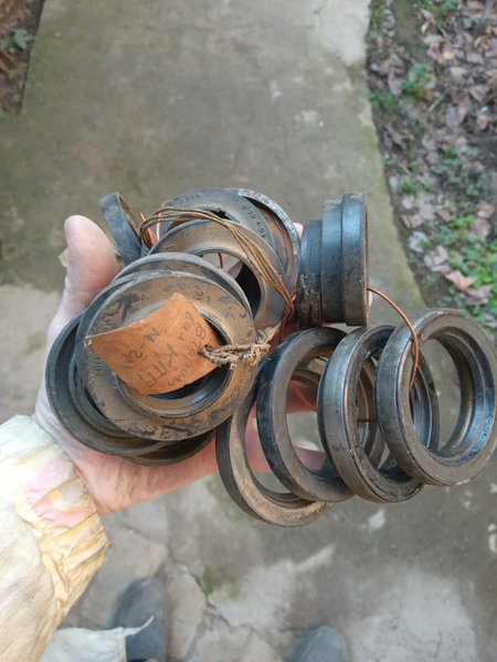 Новые сальники ГАЗ 21 Волга.