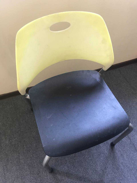 stul sotiladi 6 ta temir