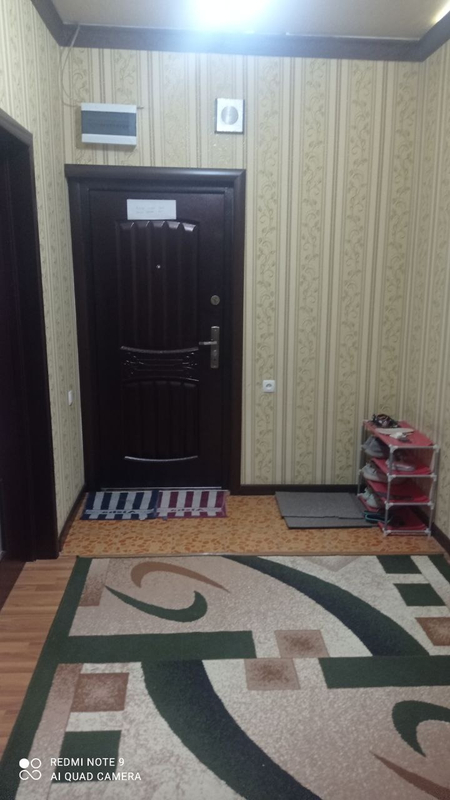 Yunusobod 19 kv 3/5/5 uy 90 kv srochna sotiladi 80.000$