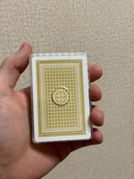 Игральные карты пластиковые