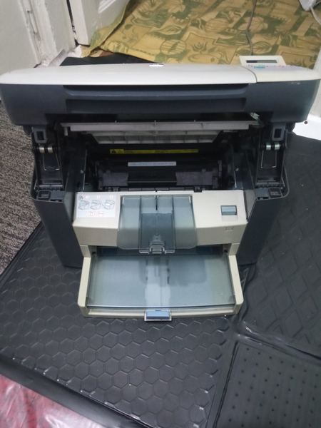 Продам лазерный принтер HP 1005 /3в1 Хорошем состояние
