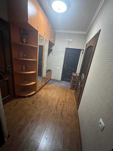 Сдается 3х ком квартира (своя), карасу 6 взади базарчика