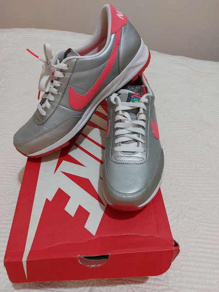 Кроссовки Оригинальные NIKE OLDHAM TRAINER-купленные в Великобритании!