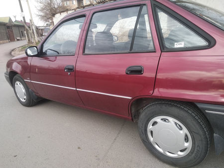 Продается НЕКСИЯ 1