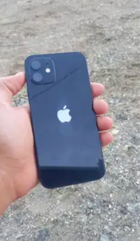 Iphone  12 black 81%