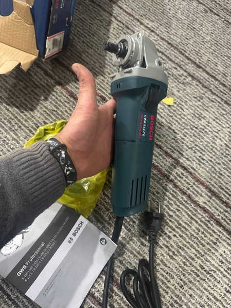 Болгарка BOSCH новый
