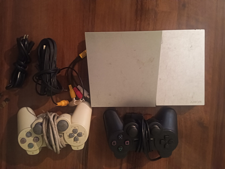 Play station 2 holati yaxshi ishledi aybi yoo