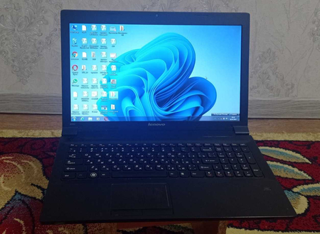Noutbuk Lenova Core I3