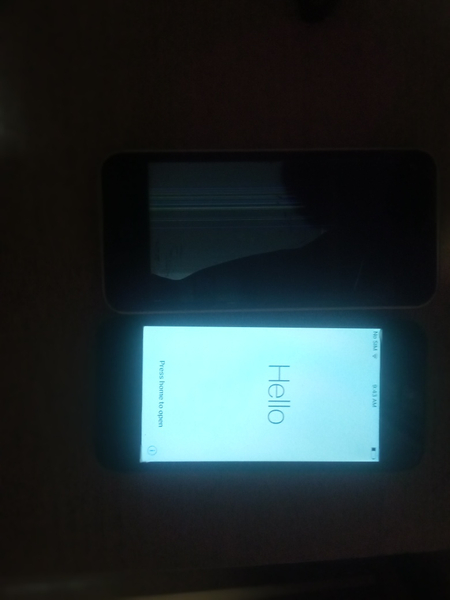 Продаю айфоны 5s и 5c