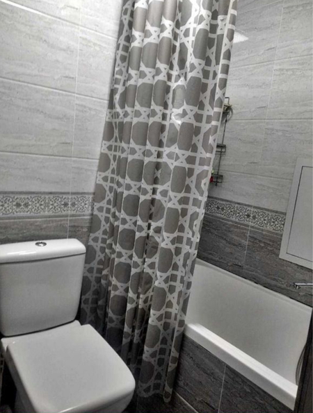 Буюк Ипак Йюли Буз базар , 1/2/5 , кирпич , 20м2 , 28 000 у.е