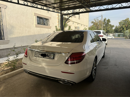 Mercedes benz W 213