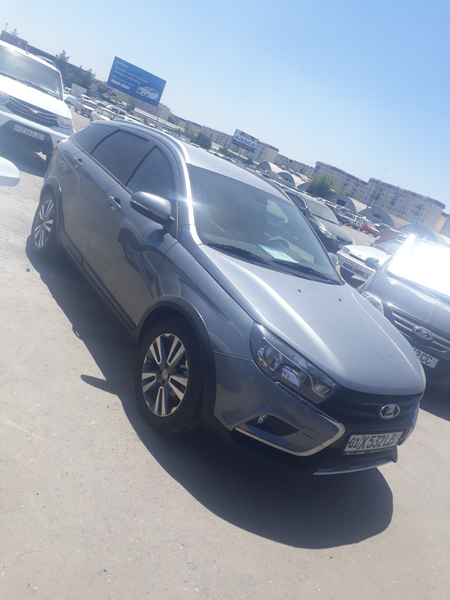 Lada VESTA SW cross towkenda bozorda
