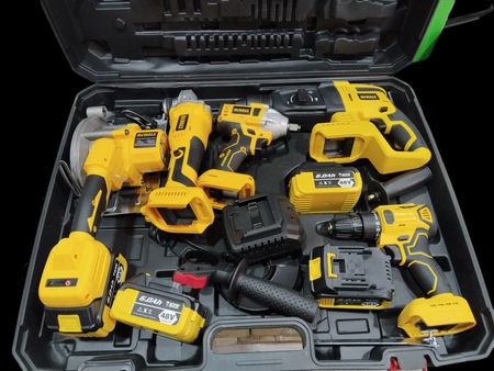 Пять в одном инструменты. DeWALT
