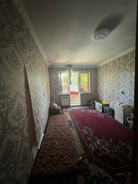 Чирчик шахри 3 микро район 1 хона 21500$