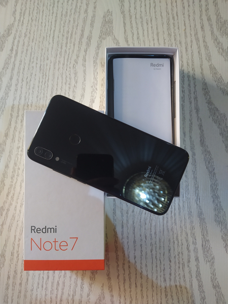 Redmi note 7 sotiladi. Aybi yoʻq, qiz bola ishlatgan.