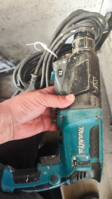 Перфоратор Makita