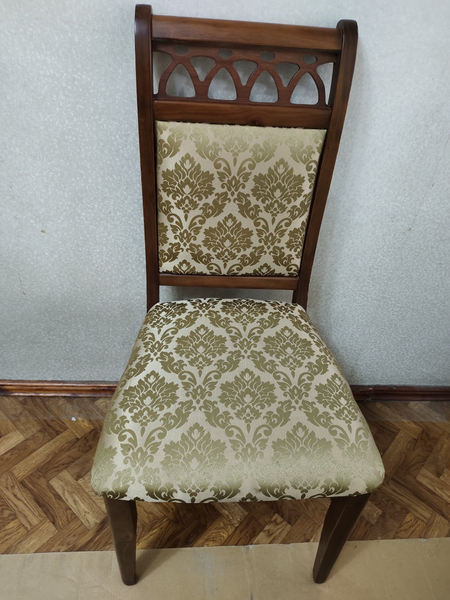 Стулья для гостиной