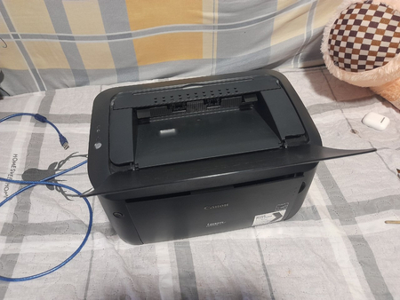 Продается лазерный принтер canon 6030