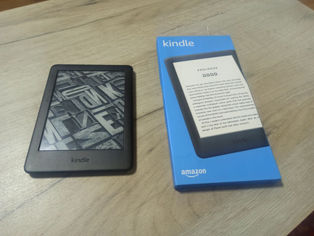 Продам читалку Amazon Kindle. Отл. сост. Полный комплект. Из США
