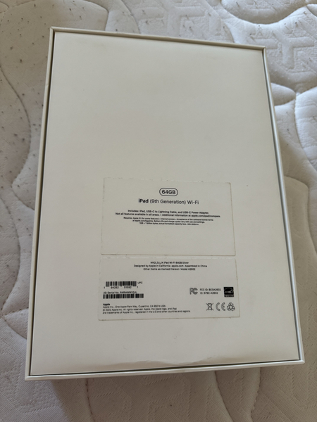 iPad (9th generation) wi-fi. 64GB silver + Apple pencil