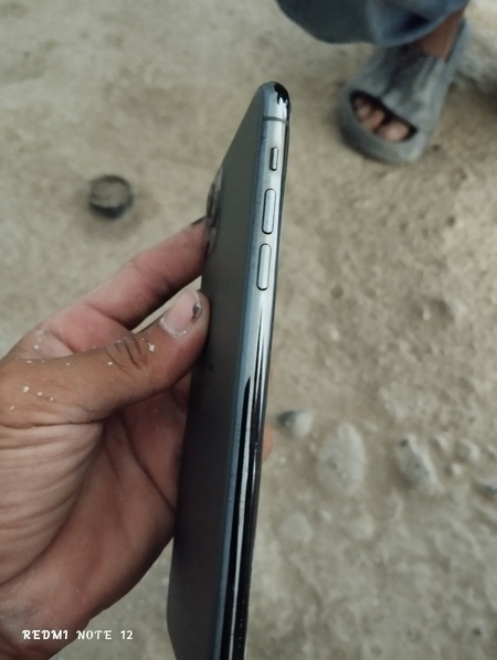 Iphone11pro max sotiladi