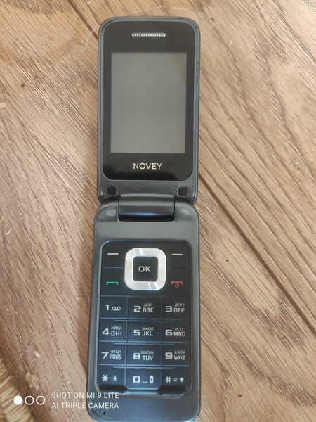 Novey telefon sostaniya yaxshi