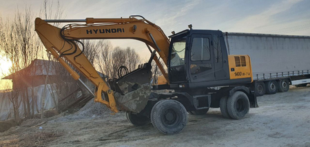 ЭКСКАВАТОР HYUNDAI Robex-1400W- 7A
2004йил , 0,65m3

35 000$ 


+99895