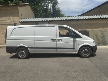 Mercedes vito sotiladi