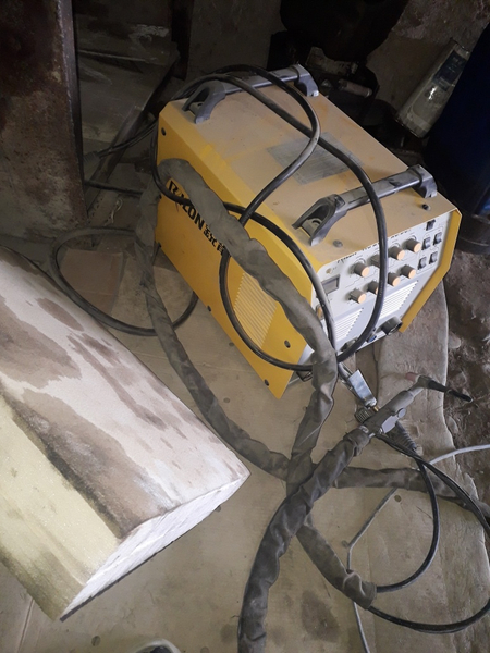 Aluminum svarka xolagan metal bilan ishlaydi