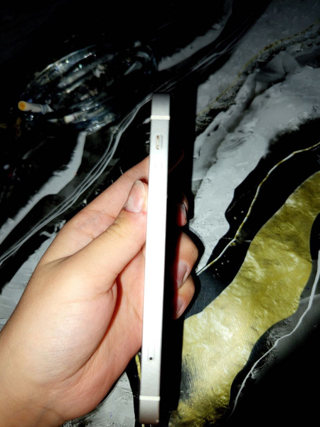 продаю iphone 12 minj