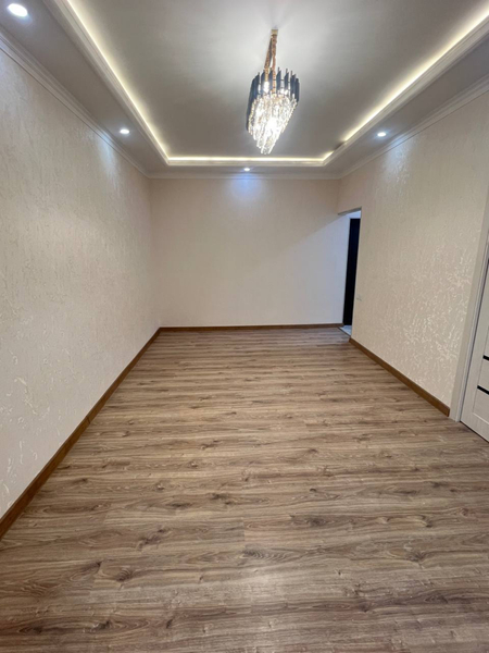 Срочно продаётся 2-х комн квартира в Куйлюк массив-2, 2/3/4
