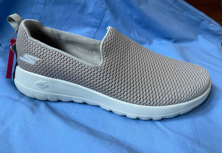 Продается обувь Sketchers
