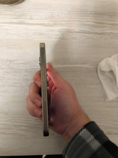 iPhone 15 pro 256GB