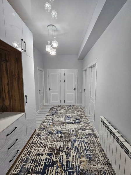 3 xonali 95m² 7-qavat uy sotiladi