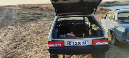 08 сотилади 2000 $
