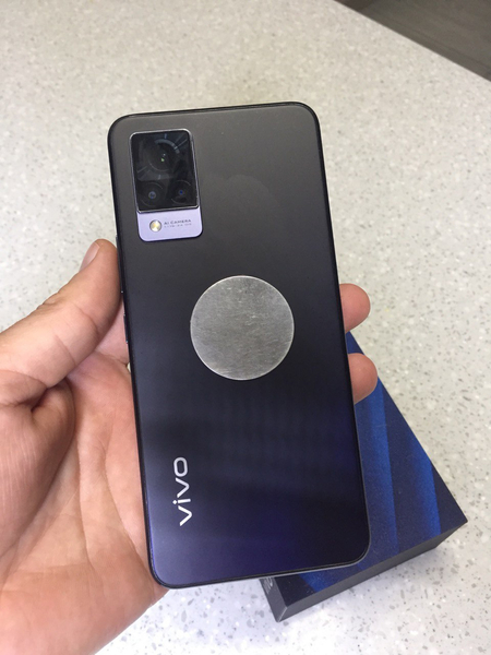 Vivo v21. 8 g 128g