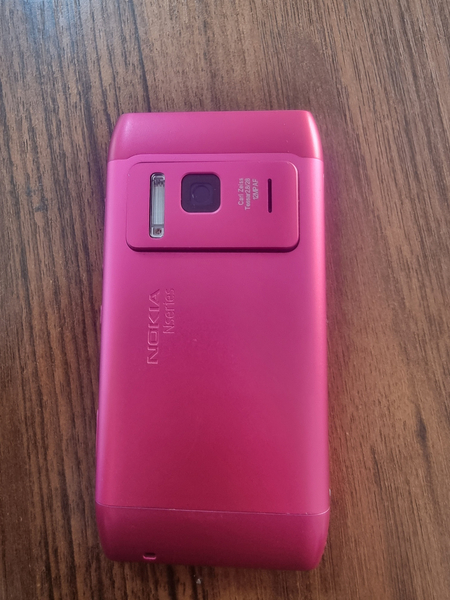 Продается NOKIA N8 16G