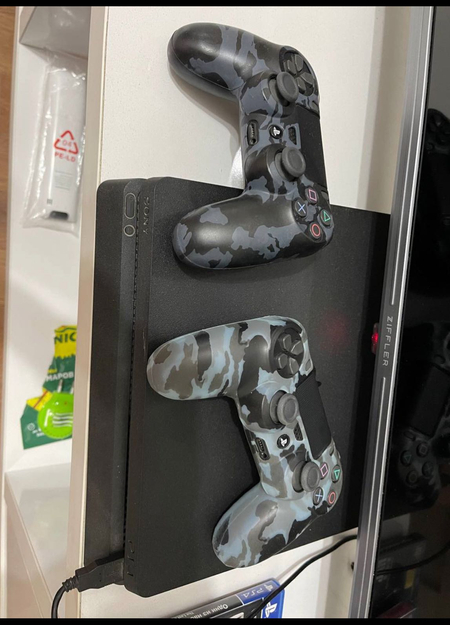 Sony playstation 4, Slim, 1 T памяти