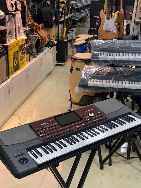 Синтезатор Korg PA700