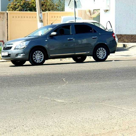 Kobalt Avtomat 4 pozitsa.Metan gazlari bor.Moshina ideal xolatda.